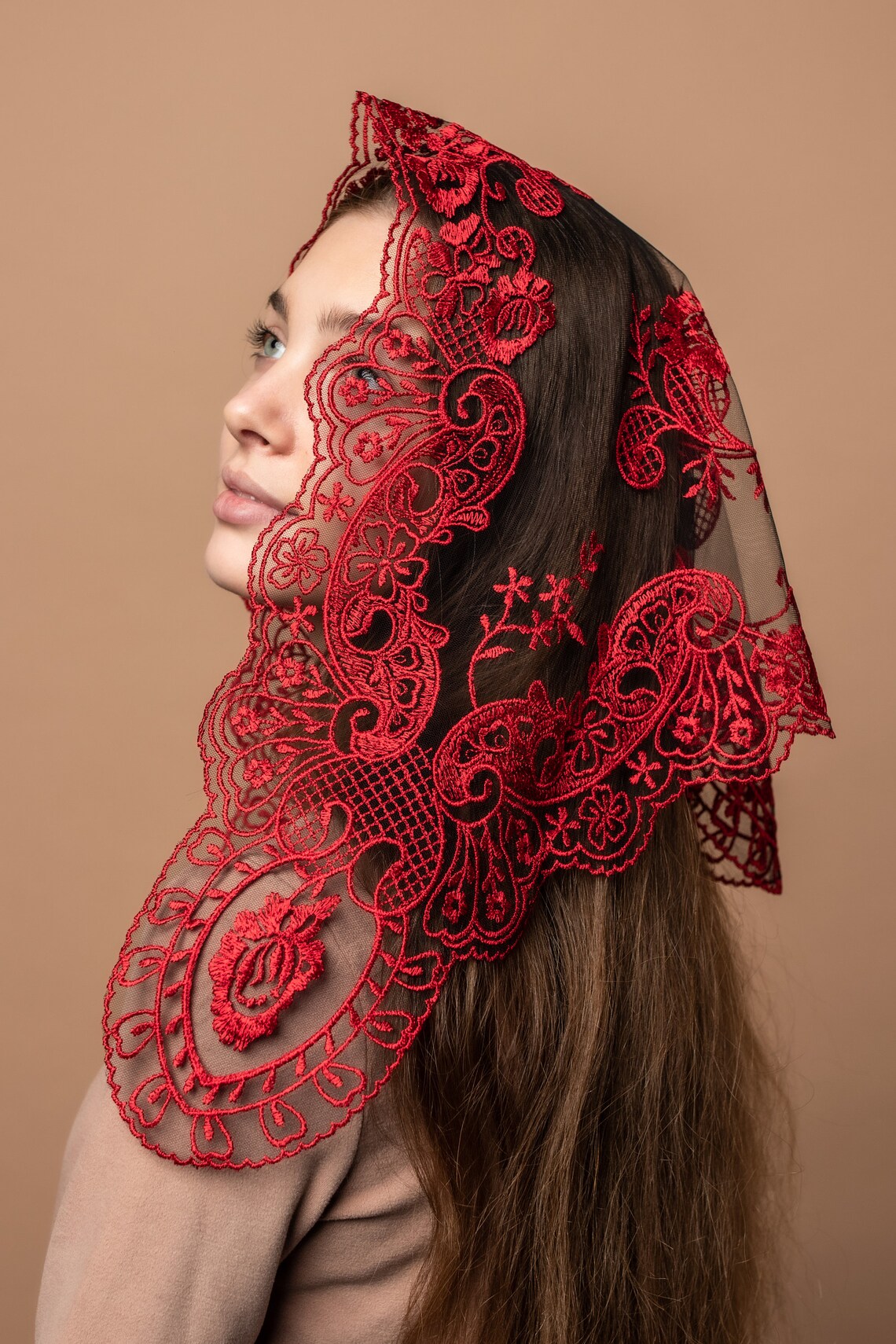 RED VEILS – MariaVeils