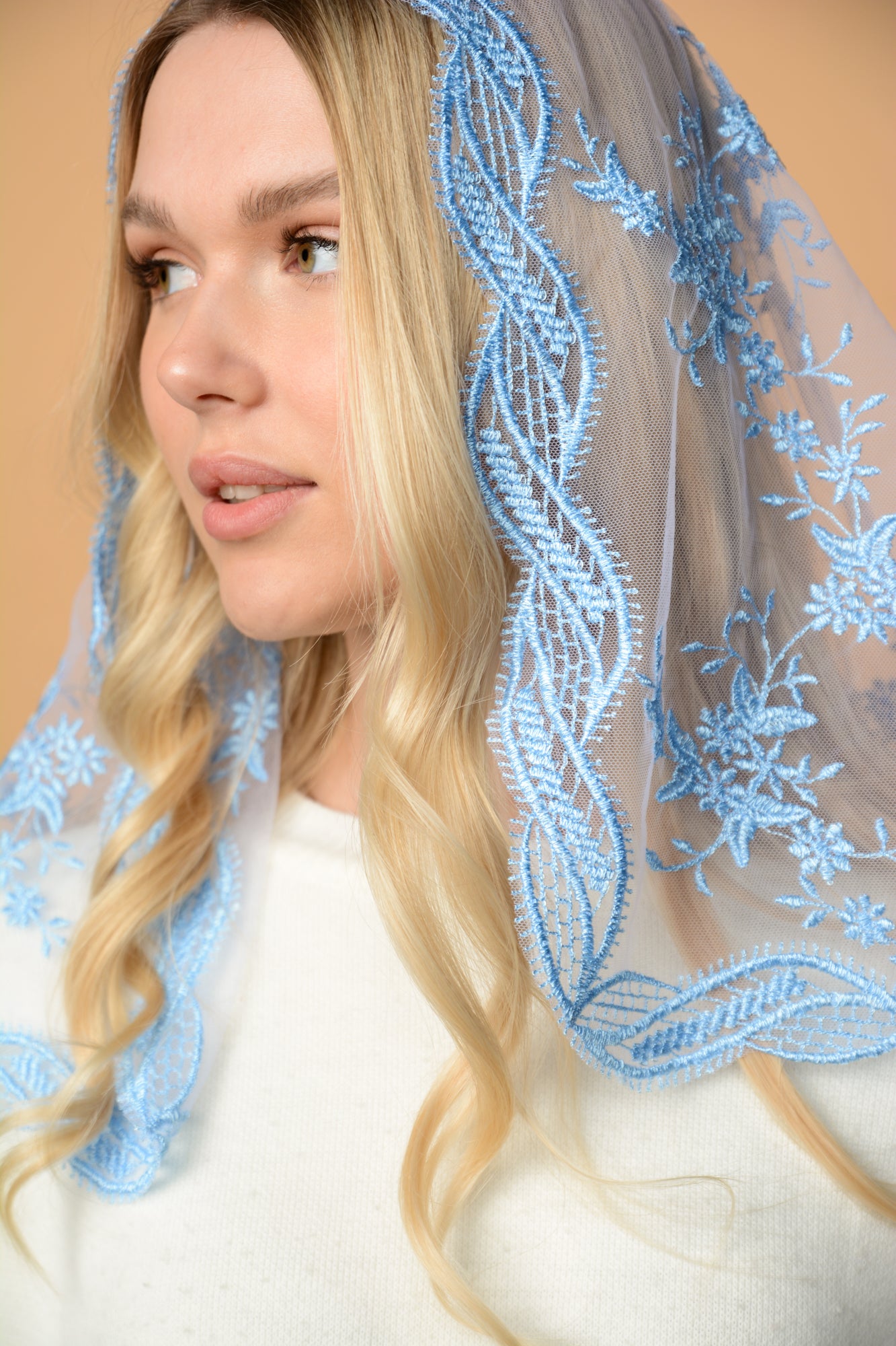 LIGHT BLUE MANTILLA – MariaVeils