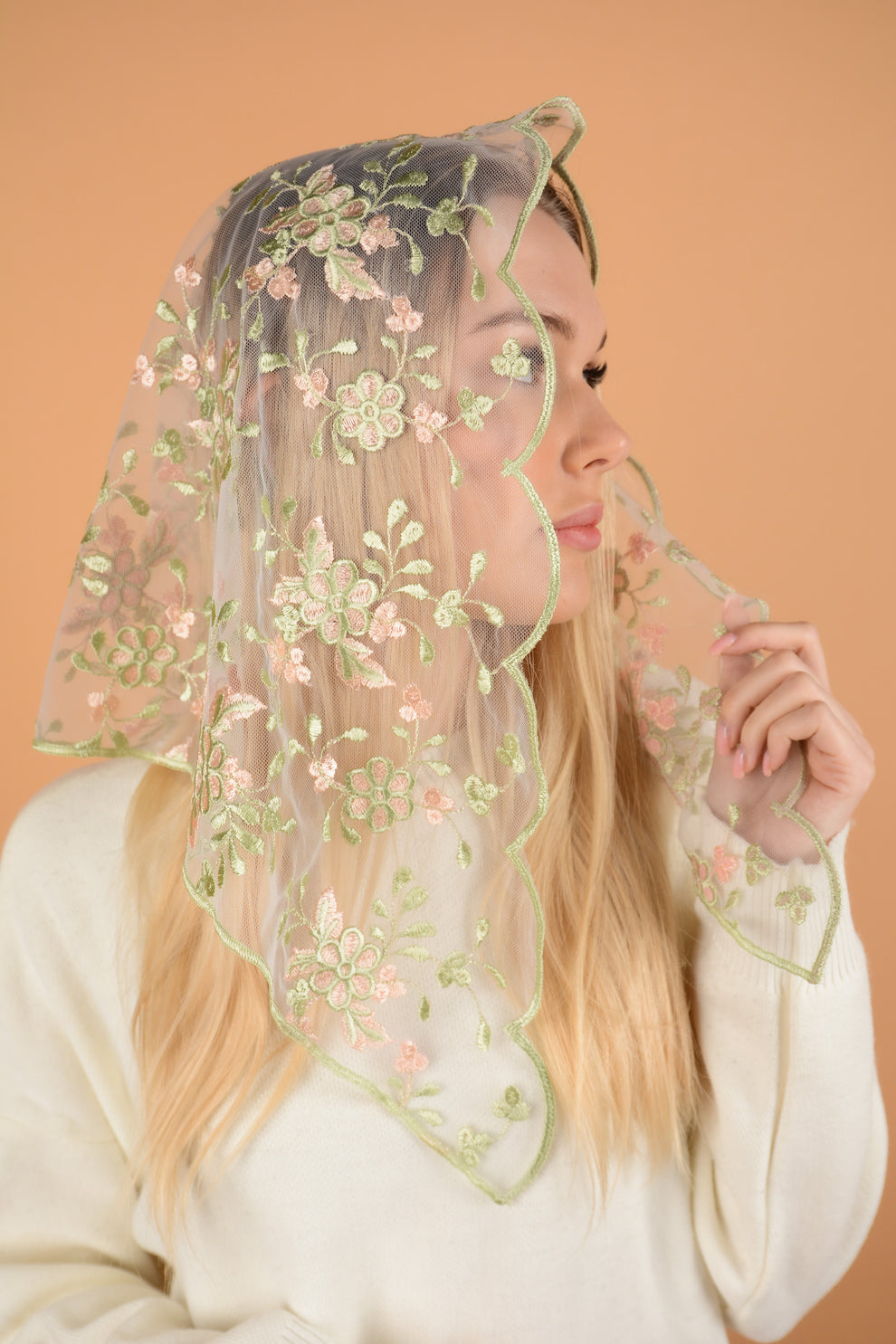 PEACH & PISTACHIO FLORAL VEIL – MariaVeils