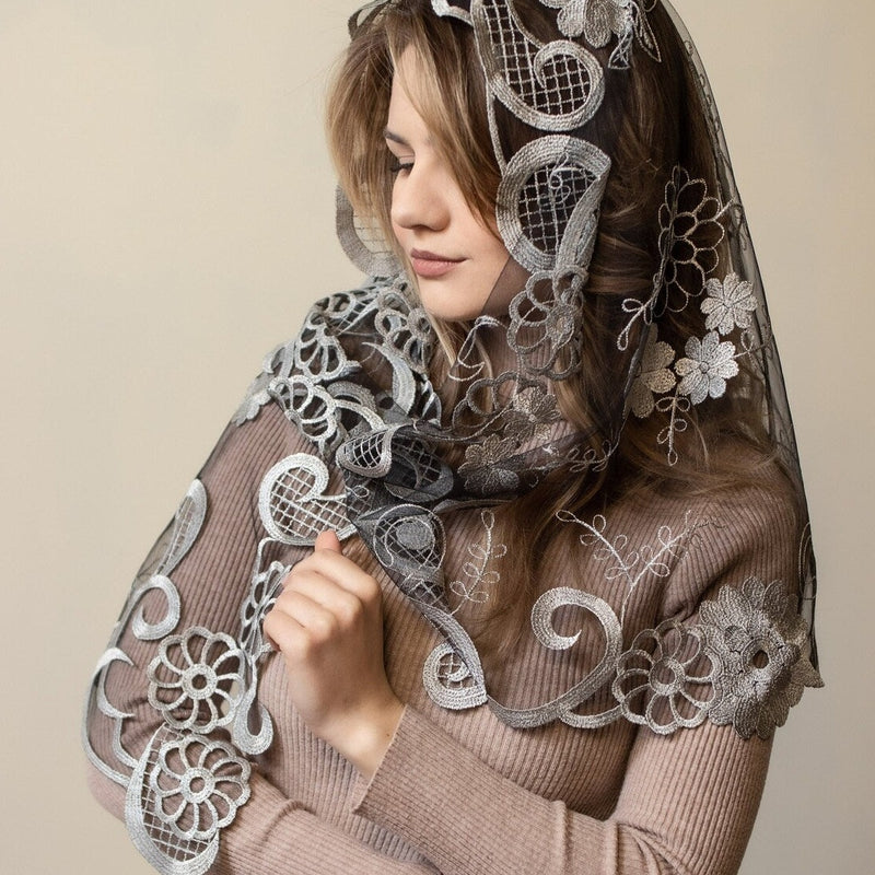 Long Grey Veil – MariaVeils